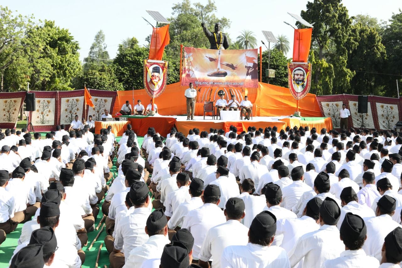 RSS rallied behind Rajiv Gandhi’s bid for PM’s chair after Indira’s ...