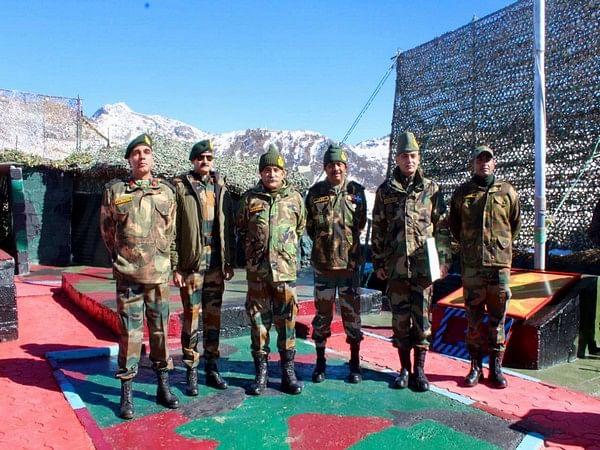 Eastern Army Commander visits forward areas; reviews operational ... Eastern Army Commander visits forward areas; reviews operational ...
