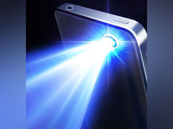 Android 13 to give more granular control over phone's LED flash ...