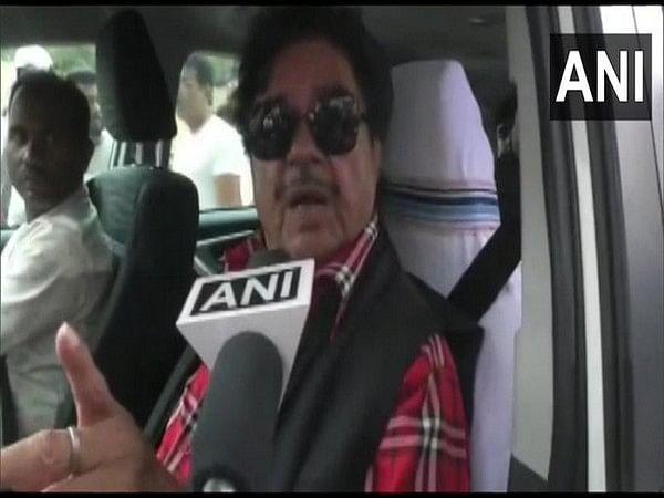 TMC MP Shatrughan Sinha calls for strict action against culprits ... TMC MP Shatrughan Sinha calls for strict action against culprits ...