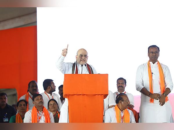 Telangana: Amit Shah accuses KCR govt of betraying people's trust ... Telangana: Amit Shah accuses KCR govt of betraying people's trust ...