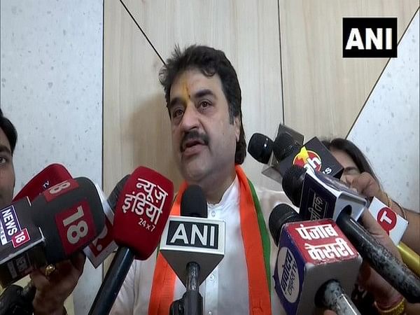 Kuldeep Bishnoi dares Hooda to contest from Adampur seat, gives advice ... Kuldeep Bishnoi dares Hooda to contest from Adampur seat, gives advice ...