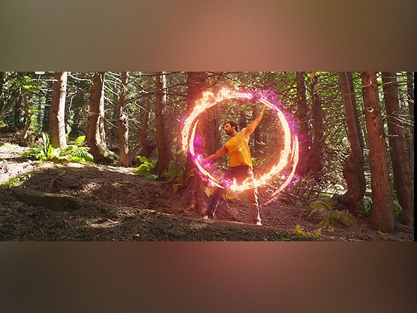 Brahmastra: Ranbir Kapoor plays with fire in 'Deva Deva' song teaser ... Brahmastra: Ranbir Kapoor plays with fire in 'Deva Deva' song teaser ...