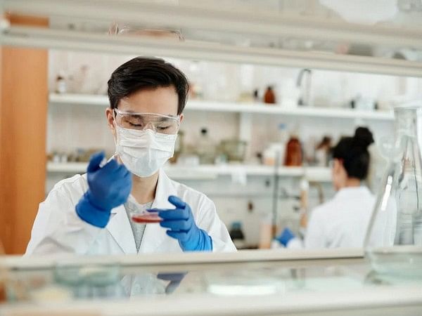 Study suggests scientists reach creative peak early during career ... Study suggests scientists reach creative peak early during career ...