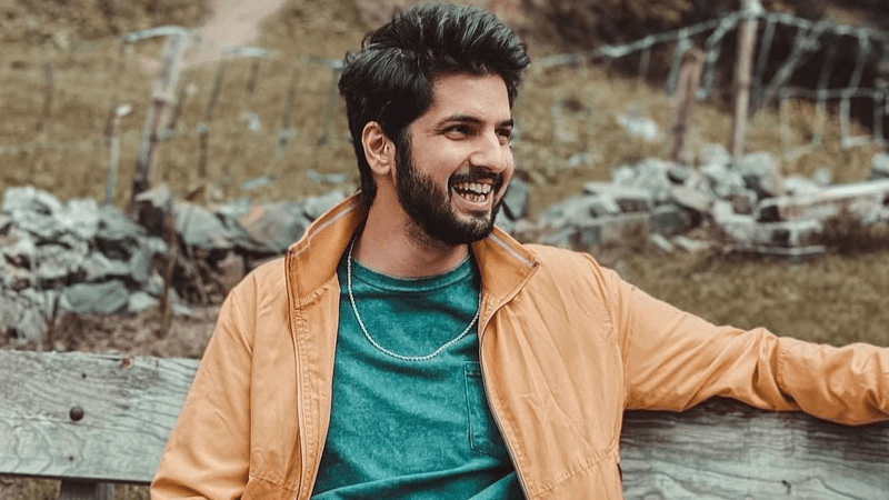 Popular Pakistani cover artiste quits singing. Fans ask if music is un-Islamic