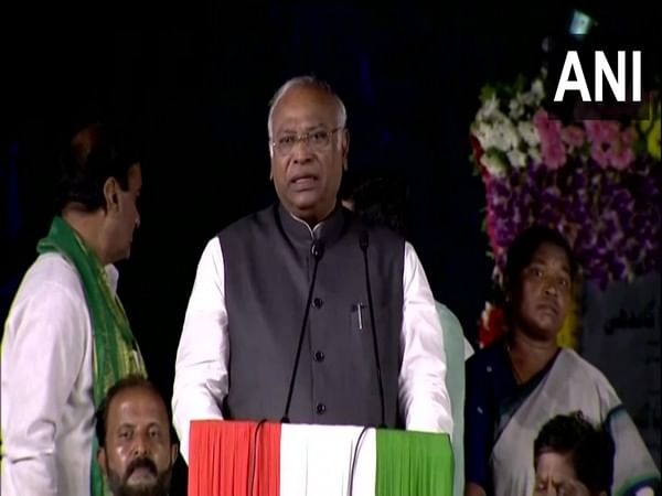 Congress will give non-BJP government under Rahul Gandhi's leadership: Mallikarjun Kharge ...