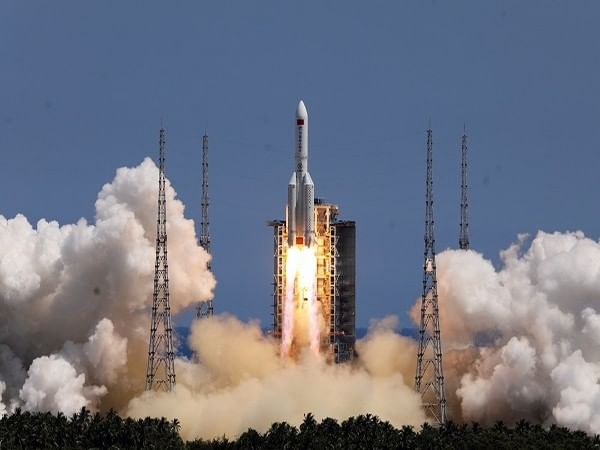 Chinese rocket falls from space, crash lands in Pacific ocean ...