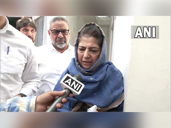 PDP chief Mehbooba Mufti asked to vacate government quarter – ThePrint ... PDP chief Mehbooba Mufti asked to vacate government quarter – ThePrint ...