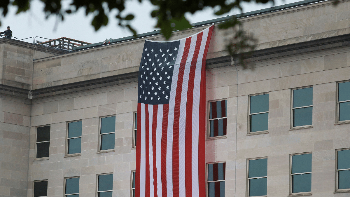 Pentagon awards $9 billion cloud computing contracts to Google, Amazon ... Pentagon awards $9 billion cloud computing contracts to Google, Amazon ...