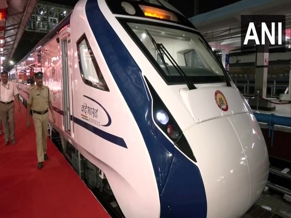Stone pelting incident on Vande Bharat Express reported from Bihar's Katihar – ThePrint – ANIFeed
