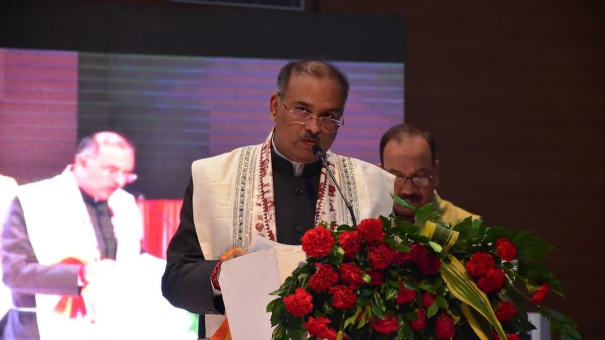 ‘Misappropriation of funds, extortion’— why is Kanpur University VC Vinay Pathak under CBI lens