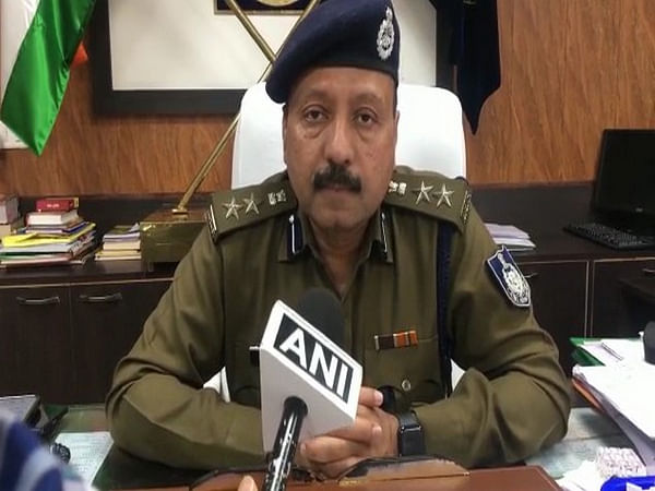 Mp Woman Smuggler Held With 252 Gm Smack Worth Rs 20 Lakhs In Gwalior