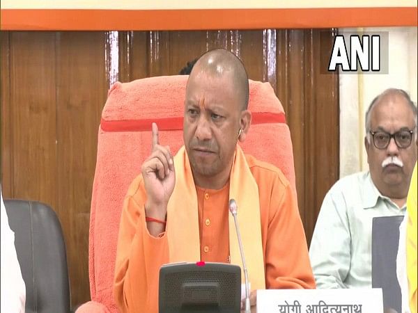 Uttar Pradesh bans use of plastic bottles in govt offices, Chief ... Uttar Pradesh bans use of plastic bottles in govt offices, Chief ...