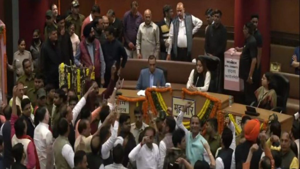 MCD House adjourned till tomorrow as AAP, BJP councillors clash