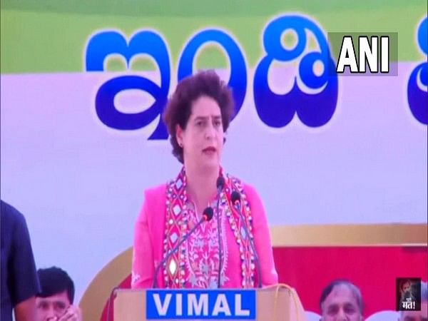 Bjp Looted Rs 1 5 Lakh Crore From Karnataka Says Congress Leader