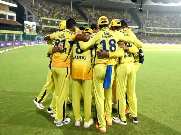 IPL 2023: CSK skipper Dhoni wins toss, opts to bat first against DC in ...