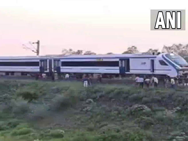 Odisha: Puri-Howrah Vande Bharat Express halted after overhead wire damaged due to thunderstorms ...