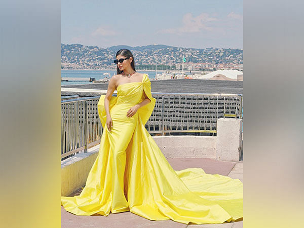 Mouni Roy makes her Cannes debut in a yellow gown, pics inside – ThePrint Mouni Roy makes her Cannes debut in a yellow gown, pics inside – ThePrint