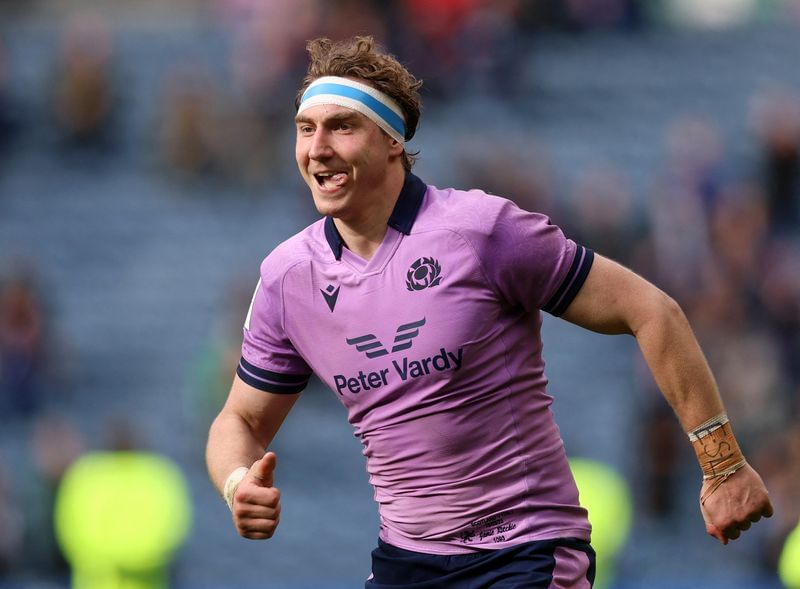 Rugby-Ritchie back to captain Scotland in France as Townsend changes ...