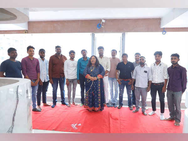 Labour who built the hospital were made VIPs to Inaugurate the Prish ...