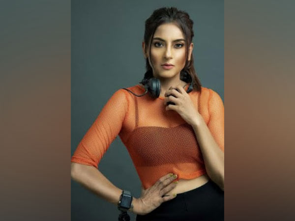 DJ Rink Makes India Proud; India's No 1 Female DJ is Ranked No 5 in ...