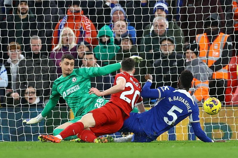 Soccer Liverpool Move Five Points Clear At The Top After 4 1 Rout Of