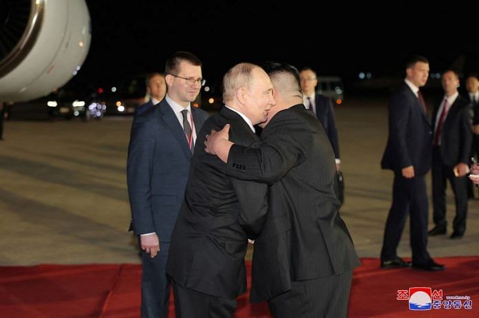 Putin And Kim At Official Welcome In North Korea Vow New Multipolar