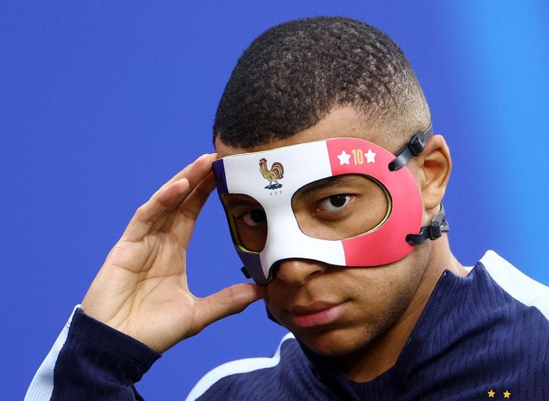 Soccer-Mbappe fit to face Netherlands - wearing a mask – ThePrint ...