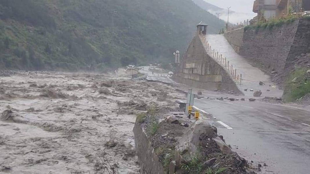 Cloudbursts & flash floods wreak havoc in Himachal Pradesh, 3 dead & over 50 missing