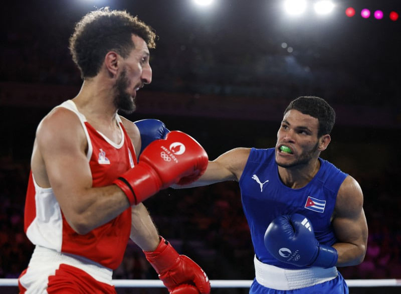 Olympics-Boxing-Cuba's Alvarez beats Oumiha to win men's lightweight ...