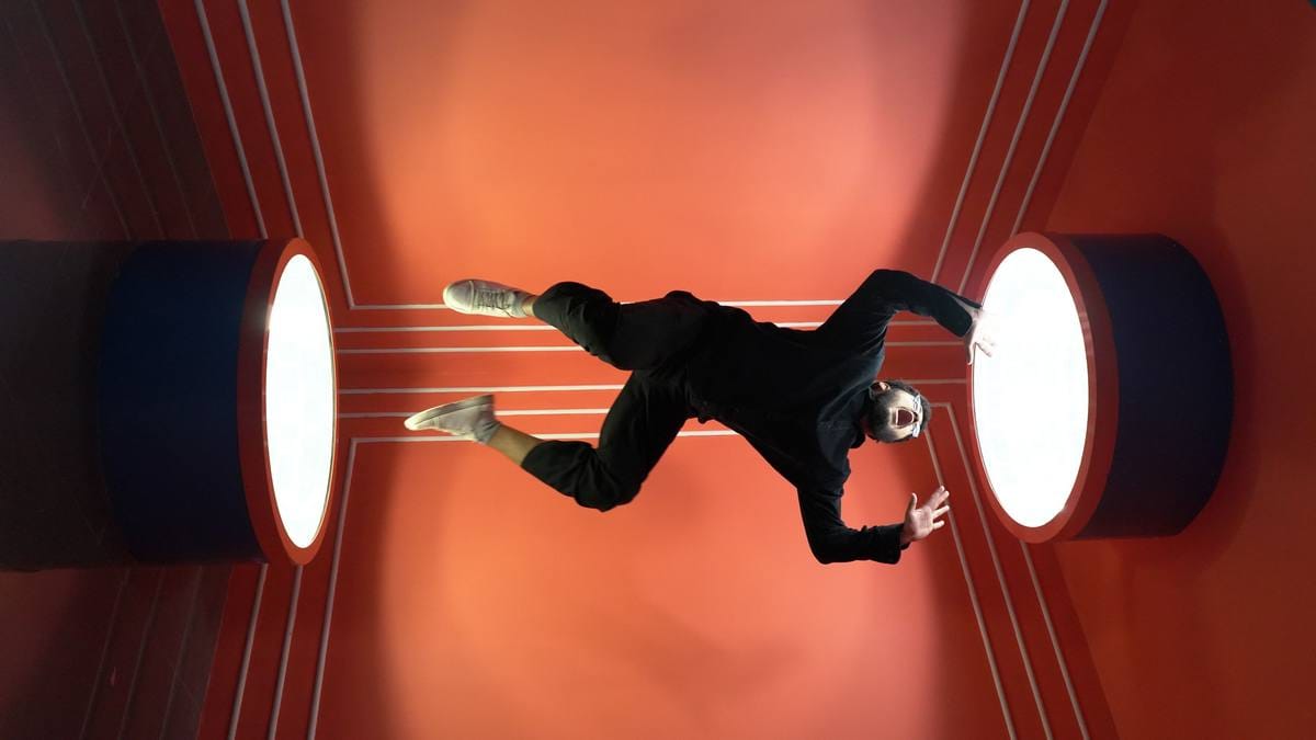 Paradox Museum Mumbai: 55 mind-bending illusions & Tilak's gaze