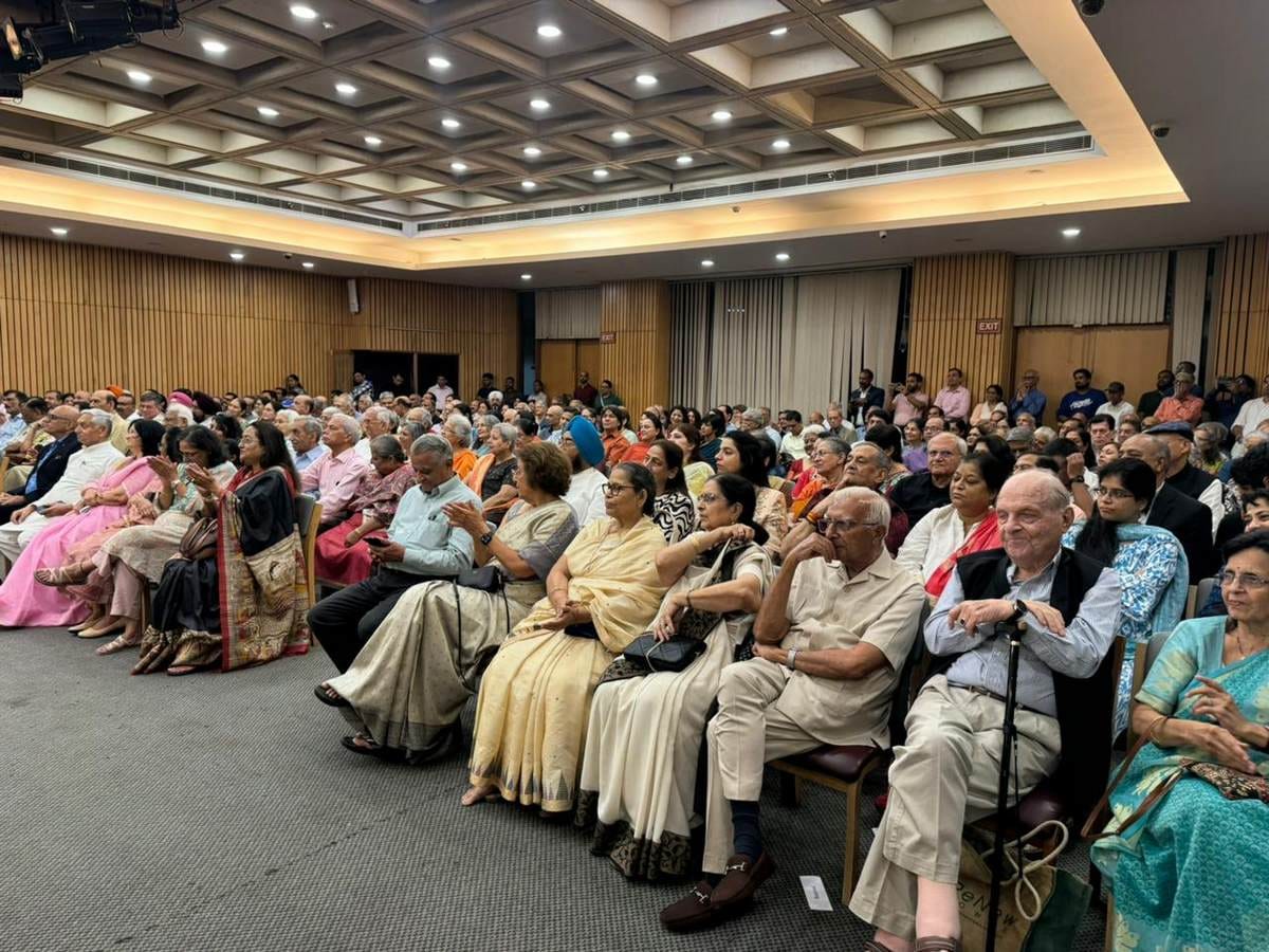 Memoir by late IPS officer Vijay Raman sees emotional launch