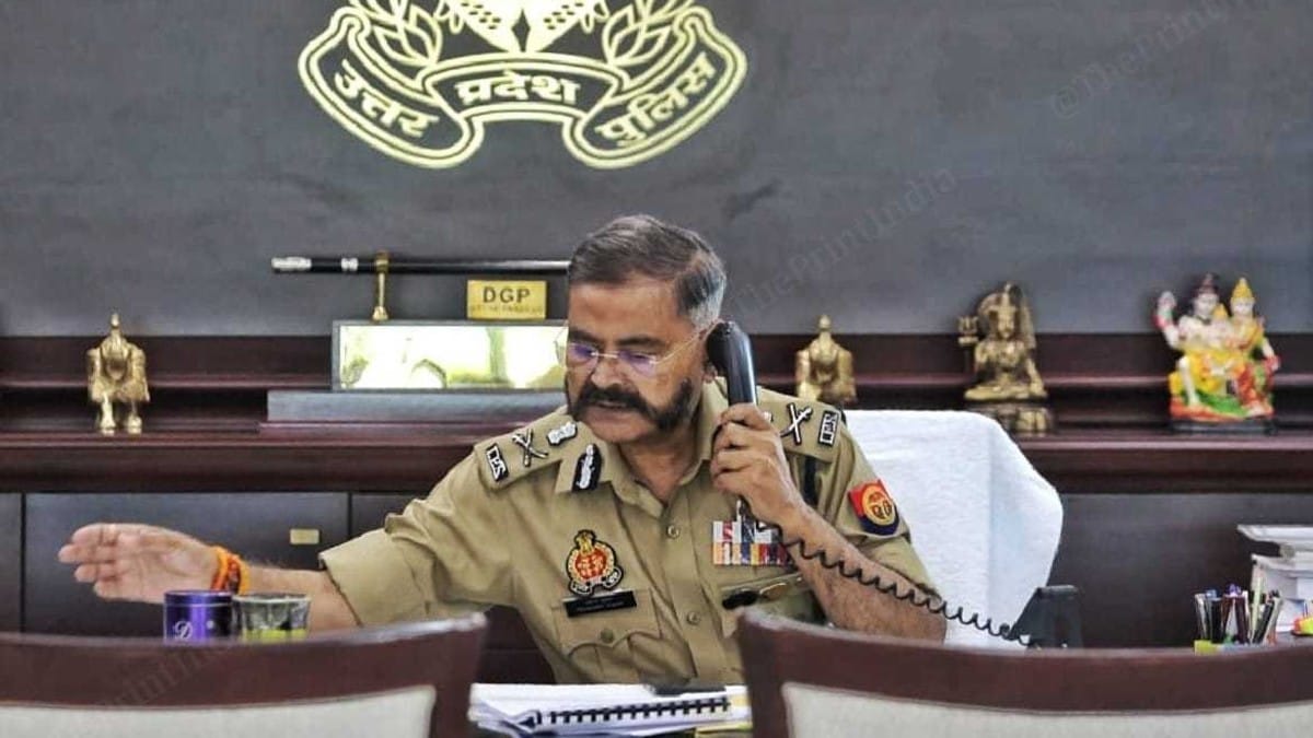 Outgoing DGP Prashant Kumar credits Yogi for ‘free hand' to deal with mafias, says ‘Op ...