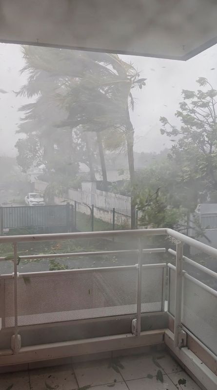 Cyclone Garance hits French island of La Reunion, blowing away roofs ...