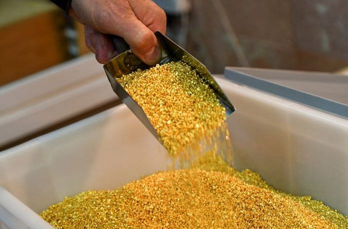 Safe-haven gold clears $3,000 for the first time – ThePrint – ReutersFeed Safe-haven gold clears $3,000 for the first time – ThePrint – ReutersFeed