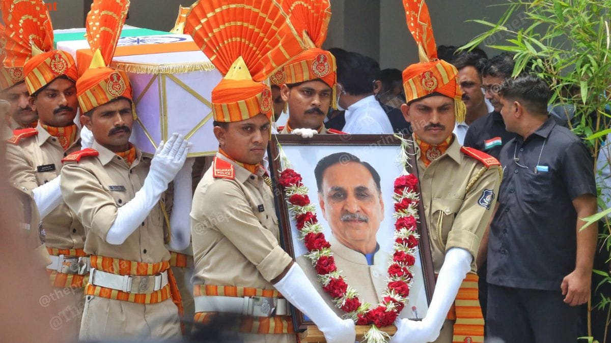 Former CM Vijay Rupani's body released to family, last rites to be held ...